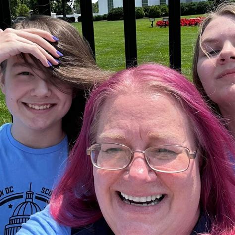Video Texas Mom Starts Girl Scout Troop For Lgbtq Youth Abc News