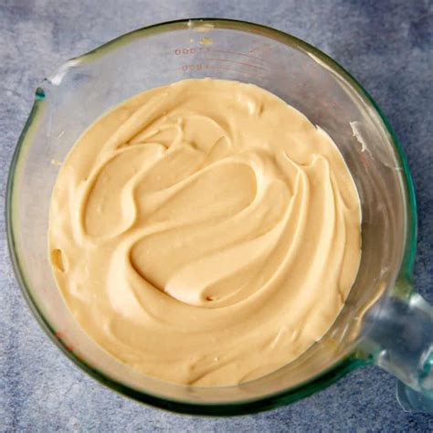 Thick And Creamy White Chocolate Cream Cheese Frosting Easy Southern