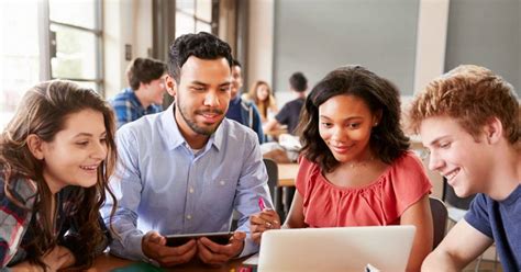 Bsc It Vs Bsc Cs बीएससी It और बीएससी कंप्यूटर साइंस में क्या अंतर है जानें किसके बाद मिलेगा