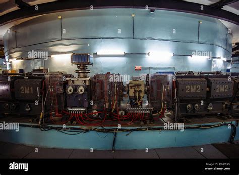 Superconducting Ring Electromagnet In Cyclotron Particle Accelerator