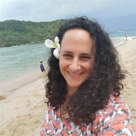 Efrat Doron אי של שפיות בעבורי בימים אלו הם המפגשים Facebook