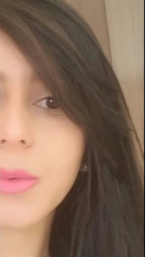 Linda Mariana Cabelo Mariana