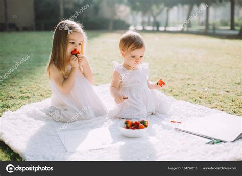 Comendo As Duas Irmã FDPLEARN