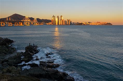 하루 중 가장 아름다운 일출과 일몰의 순간들