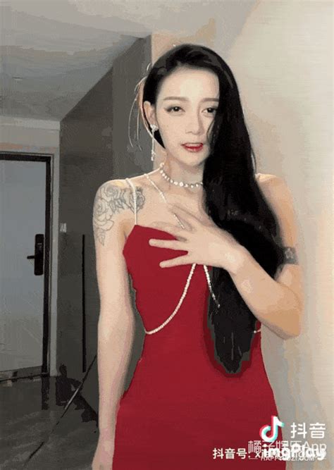 代餐碰瓷本人？山东刘浩存四川鞠婧祎宛如ai换脸，真宛宛类卿？dy杨洋赵丽颖