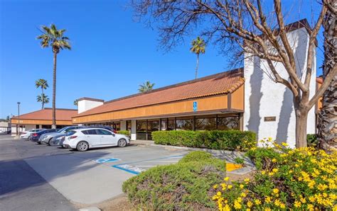 1981 N Gateway Blvd Fresno Ca 93727 Gateway Plaza Loopnet