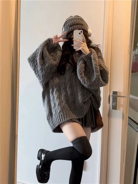 Inspired Oversized Sweaters Outfits
