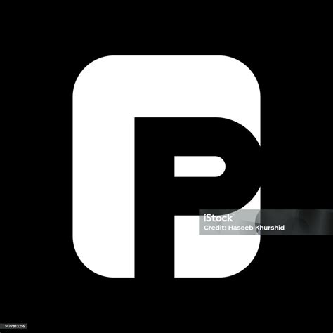 최소한의 Cp 로고 고급 배경에 Pc 편지의 아이콘입니다 Cp 모노그램 이니셜을 기반으로 한 로고 아이디어 전문적인 다양한 문자