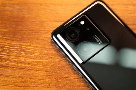 Xiaomi ra mắt smartphone có RAM GB giá triệu đồng