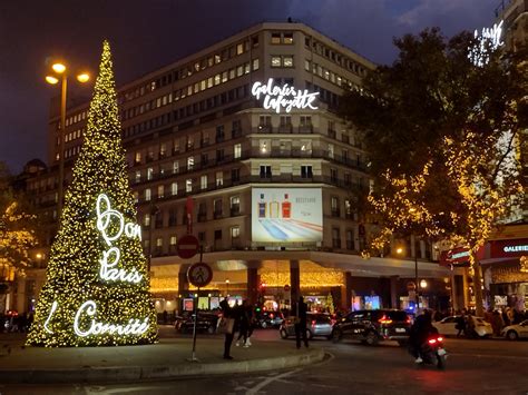 Navidad En París La Magia Y El Brillo De Las Fiestas En Las Vidrieras