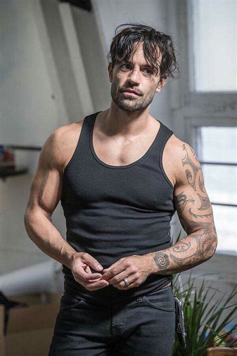 Pin By Lisel Von Trapp On Les Miserables Ramin Karimloo Actors