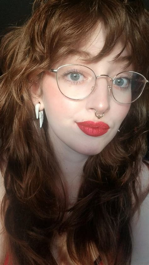 Sorry Its Not A Lewd Felt Cute In The Sunlight Despite My Lipstick