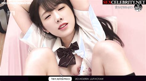 Taeyeon saw a condom for the first time and decided to use it ai 태연 포르노 SexCelebrity