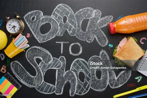 학교 흑인 학교 보드에 흰색 분필로 아침 식사와 대사관 비문 돌아가기 교사 교육 관련 직업에 대한 스톡 사진 및 기타 이미지 교사 교육 관련 직업 교습 교육 Istock