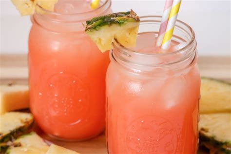 طريقة عمل صودا الليمون بالأناناس صحيفة البلاد