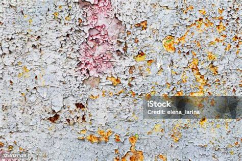 균열과 스크래치녹슨 금속의 창조적 배경 부주의 페인트 그런 지 금속 표면 프로젝트에 대한 훌륭한 배경 이나 텍스처 개념에 대한