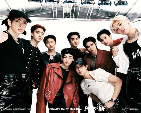 더쿠 크래비티 인스타에 올라온 컴백 컨셉포토 악세서리 디테일 클로즈업 보너스 컷