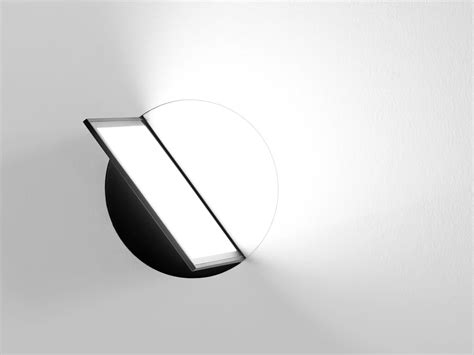 Estudi Antoni Arola Loop Sgustok Design