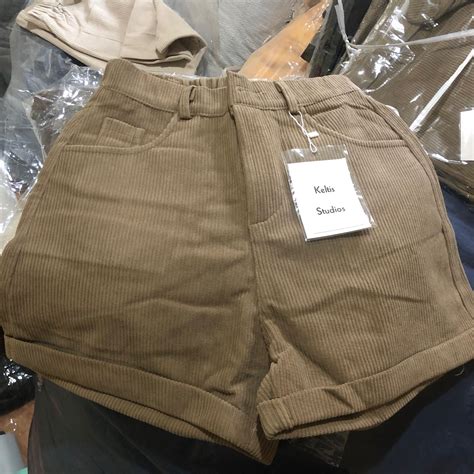 ⭐️กางเกงขาสั้นบาร์บี้ลูกฟุกปลายขาเบิ้ลมีกระเป๋า2ข้างใช้งานได้จริงทรงสวยพรางหุ่น เอวสม็อกหลังเก็บ