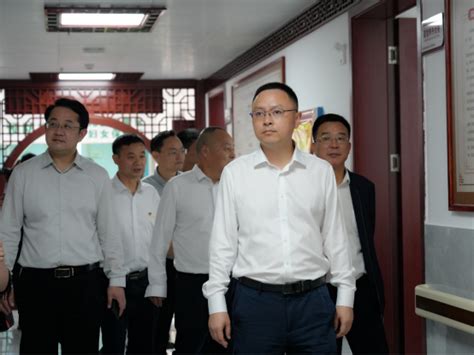 岳阳楼区枫桥湖街道社区卫生服务中心正式揭牌启用