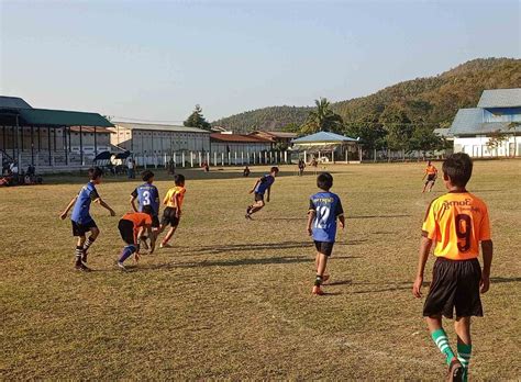 ထီးချိုင့်မြို့နယ်တွင် ၇၅ နှစ်မြောက် စိန်ရတုပြည်ထောင်စုနေ့အထိမ်းအမှတ် U 13 ဂိုးကျဉ်းဘောလုံးပ