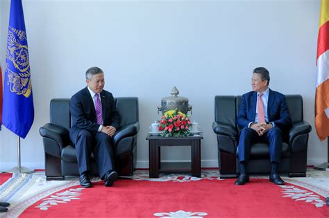 ក្រុមហ៊ុនដឹកជញ្ជូន Fedex របស់អាមេរិកស្វែងយល់ពីឱកាសវិនិយោគ