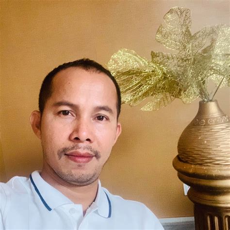 អ្នកណា អញ្ចេះ អូហូ លោក ឧកញ៉ា ទេតេី By កៃដរ ពិត Facebook