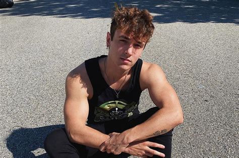 Tiktok Star Bryce Hall Throws Massive Party Amid Pandemic