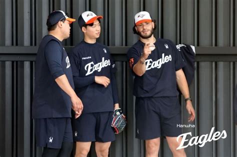 한화 엄상백 Kia 상대로 연습 경기 선발 출격 2이닝 소화 계획플로리얼 3번 한화 선발 라인업 공개 Md오키나와