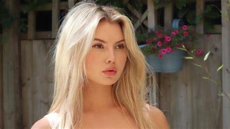 Who Is Golfer Lucy Robson Her Bio Age Height Boyfriend Net Worth