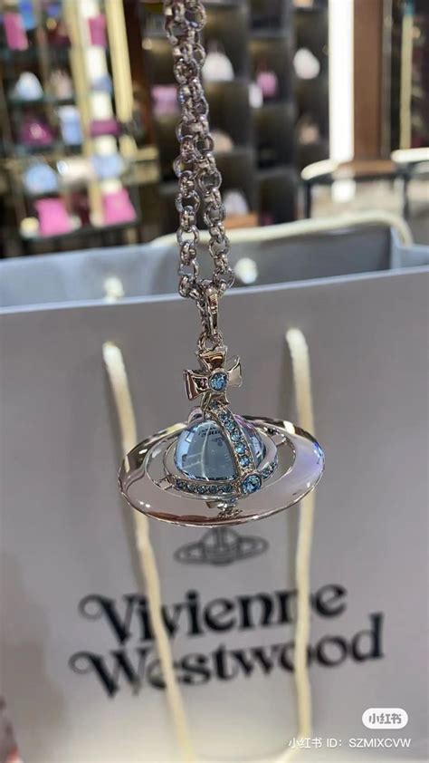@𝙬𝙝𝙤𝙨𝙢𝙞𝙘𝙝𝙝 | Vivienne westwood jewellery, Pretty jewellery, Cute jewelry