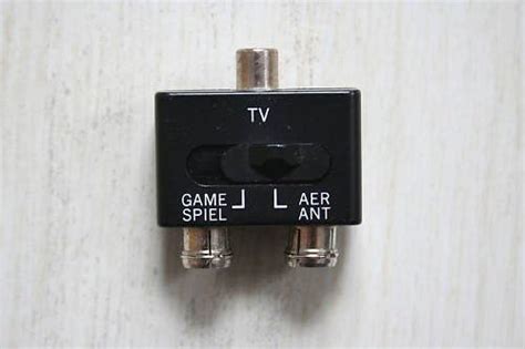 RF TV Switch Box Game Spiel To Aerial Antenna NES SNES N Mega Drive Master System