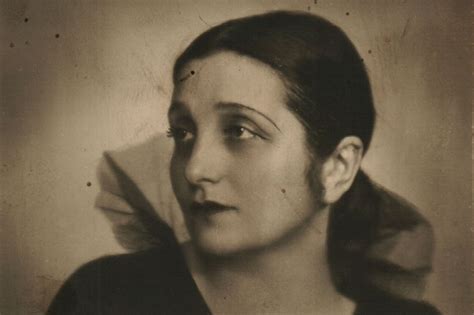 168 часа Тайните на сърцето на Дора Габе която закъсня да спаси Яворов Спомен