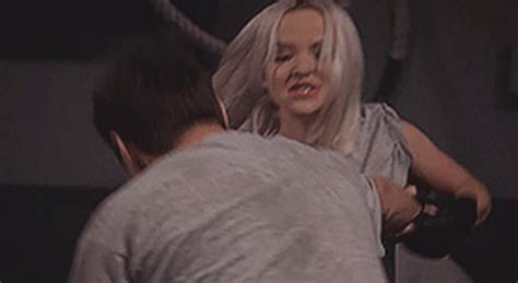 Dove Cameron Gif Dove Cameron Discover Share Gifs
