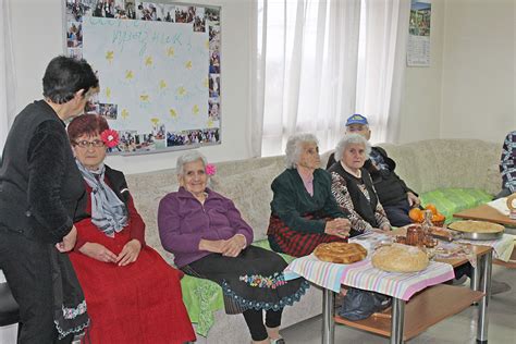 В хасковския дневен център за възрастни с тържество за деня на християнското семейство Haskovo