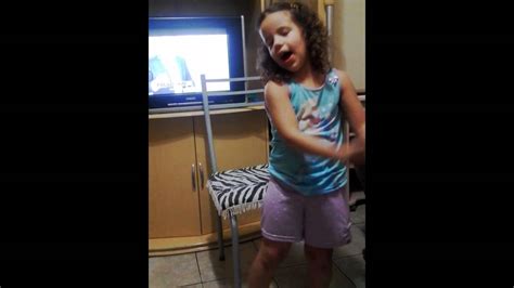 Nina Dancando Menina Dançando Anitta Youtube Metallism Ebook