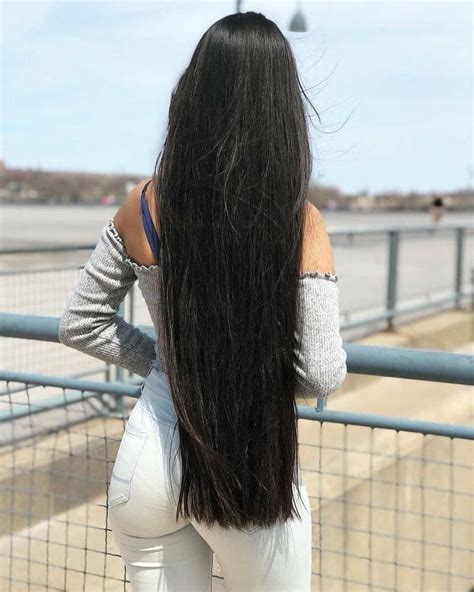 Красивые брюнетки на аву 46 фото