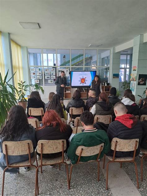 Академията на МВР търси бъдещи полицаи в силистренските училища Кворум Силистра