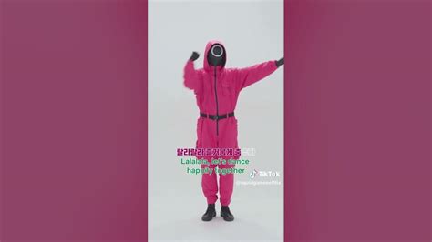 Охранники из игры в кальмара танцуют Squidgame2 Squidgame игравкальмара игравкальмара2 Youtube