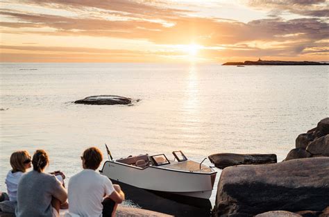 X Shore 1 Is A More Affordable Electric Boat That Rivals Fossil Fuel Vessels