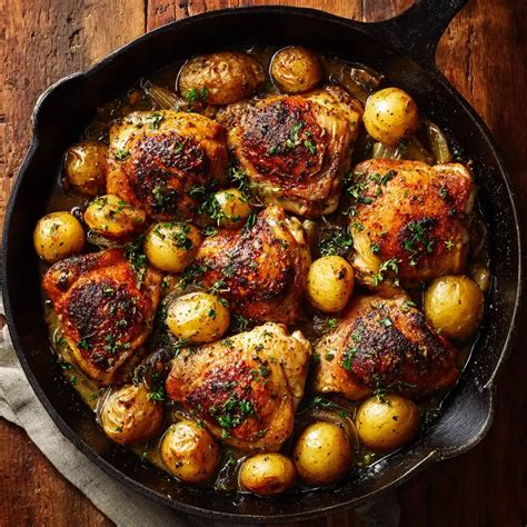 One Pan Chicken And Potatoes With Gravy Easy 1 Pan Recipe