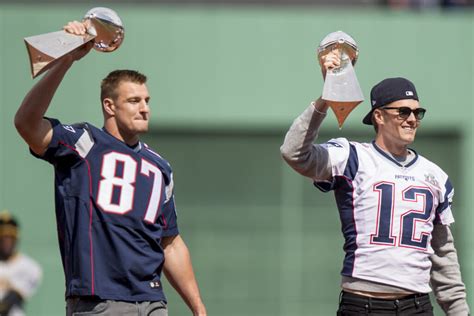 Tom Brady And Rob Gronkowski Are Both Coming Back So Pats Fans Can