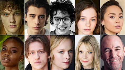 Actors In The Series Wednesday 60 Photos Moonagedaydreamfilm
