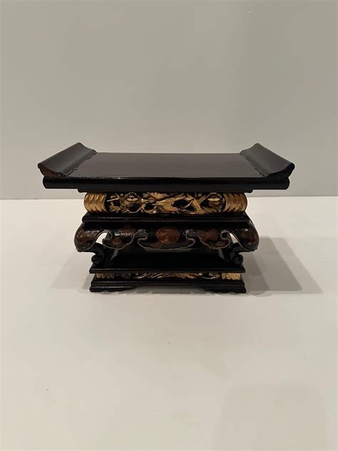 Beautiful Chinese Laquered Stand With Gilt Decoration For Sale At 1stdibs