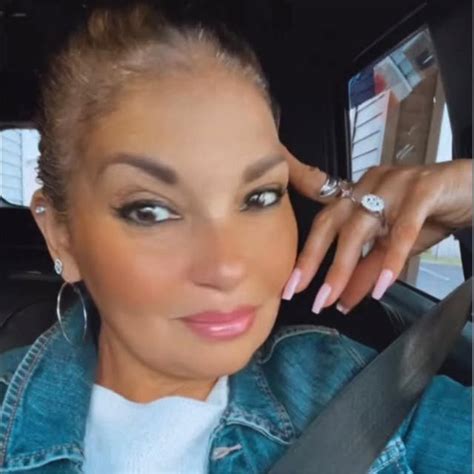 Elizabeth Schoonmaker Coloringforthasoul • Threads Say More