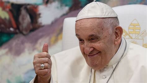 Ватиканът Състоянието на папа Франциск леко се подобрява ВИДЕО