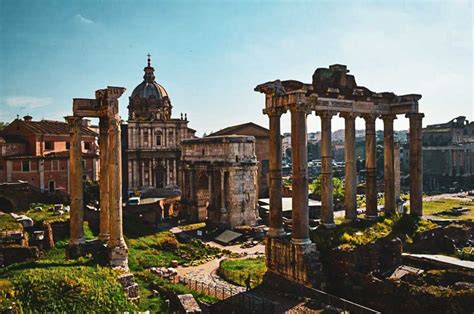 Forum Romanum In Rome Archeologen Vinden Grafkelder Van Mythische