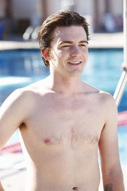 Drake Bell On Splash 2013 Drake Bell Photo 34934721 Fanpop
