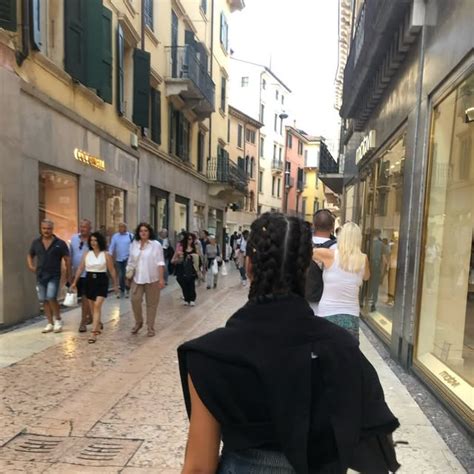 Alisacesaria Threads Say More