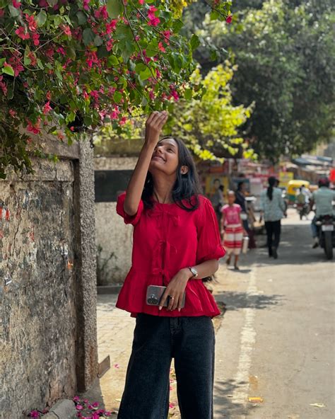 Shreya Bhagat Mata Rani🧿🥹 ️🌷 🎀🌸 Instagram